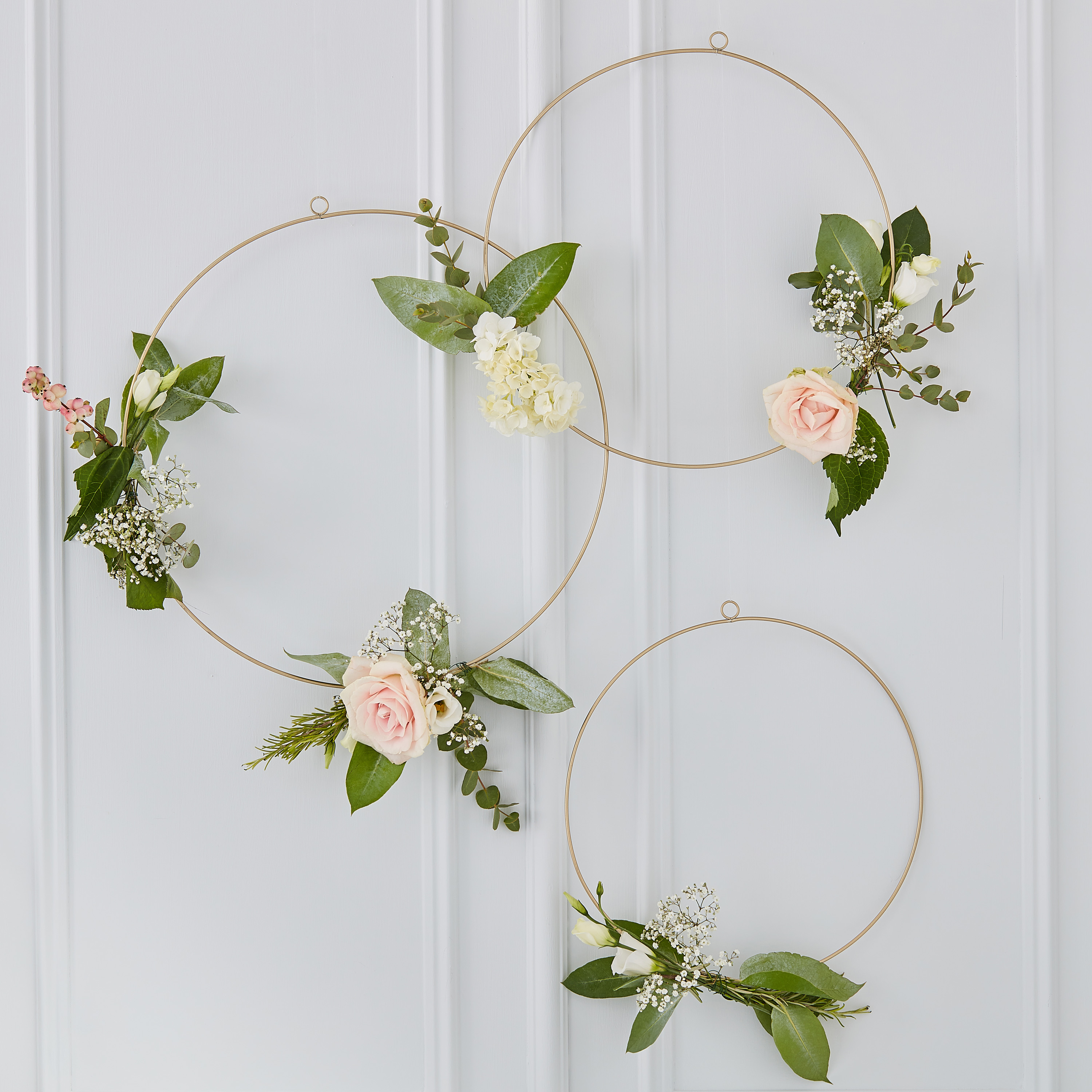 Gold Floral Hanging Wedding Hoops | Ginger Ray | Ginger Ray