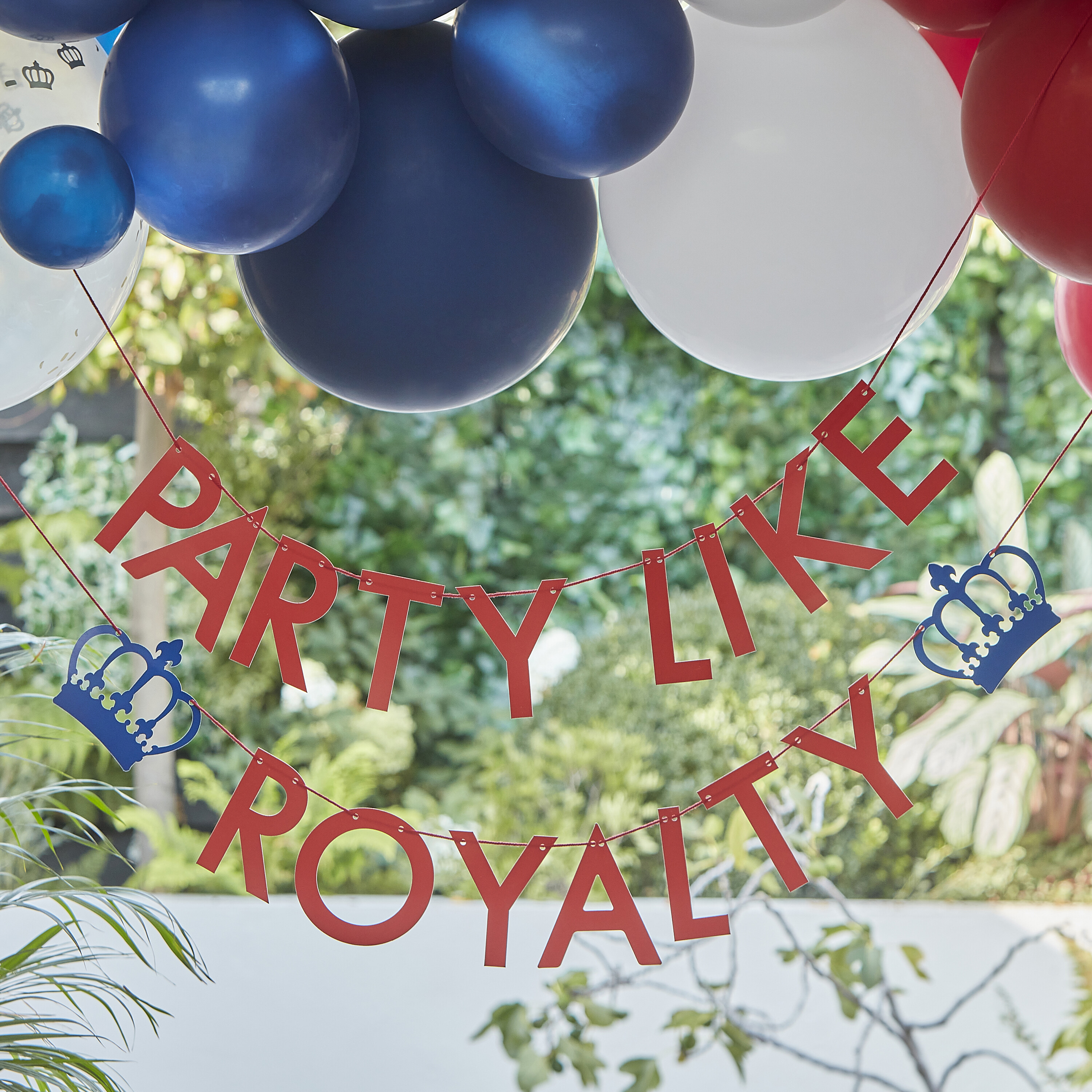 Party Like Royalty Paper Bunting | Ginger Ray