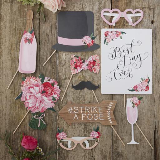 Best wedding photo booth props store